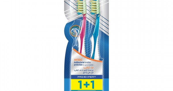 Oral-B Tooth Brush Pro-Expert Anti Bacterial Medium 40 1 Plus 1